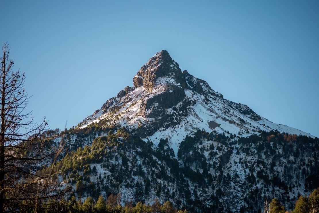 Explora el Parque Nacional Nevado de Colima: Cómo elegir una tienda ...